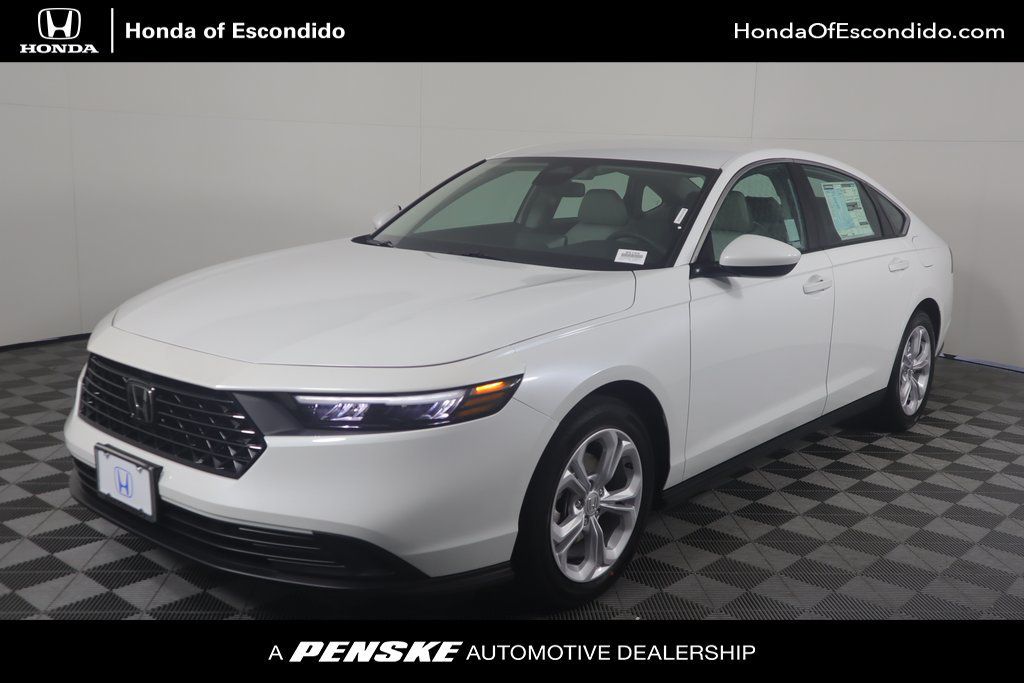 2022 Ford Taurus Black