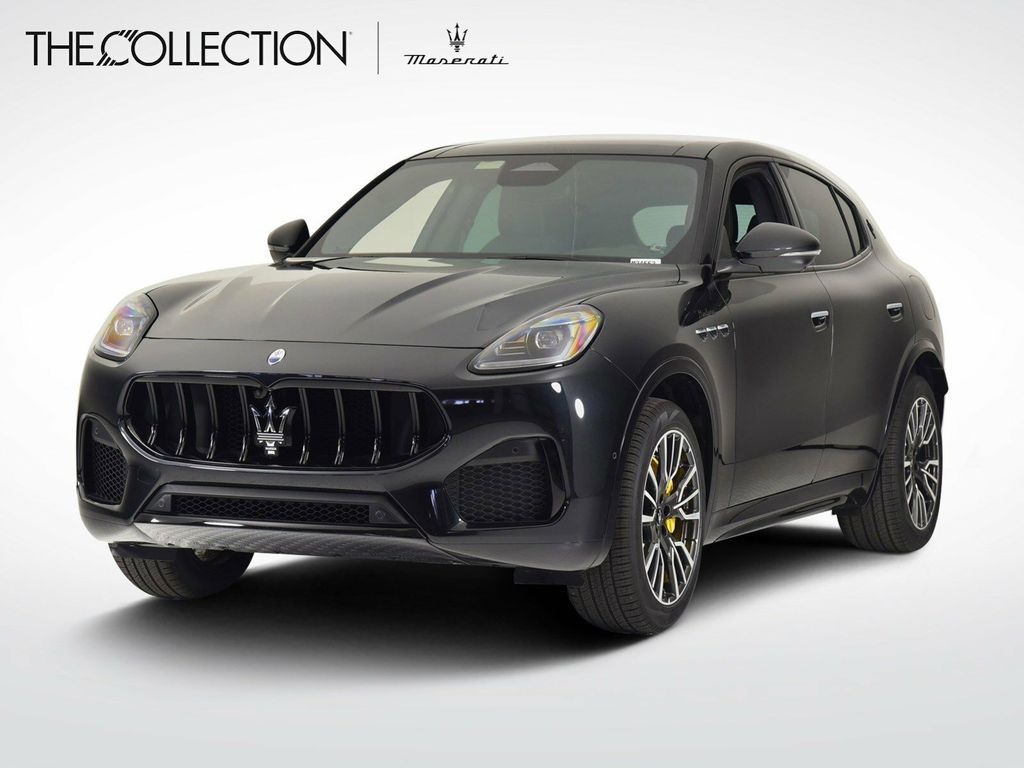 2023 New Maserati GRECALE MODENA at The Collection Serving Miami, FL, IID 21832985