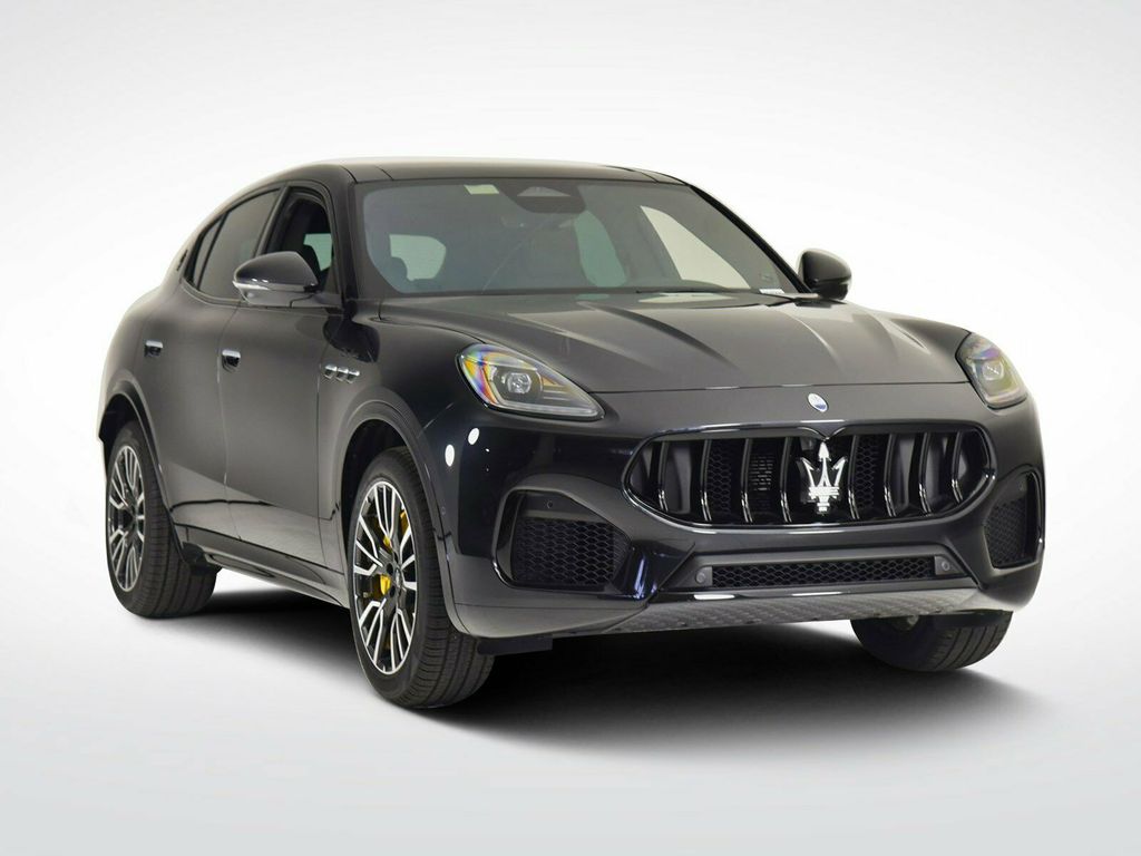 2023 New Maserati GRECALE MODENA at The Collection Serving Miami, FL, IID 21832985