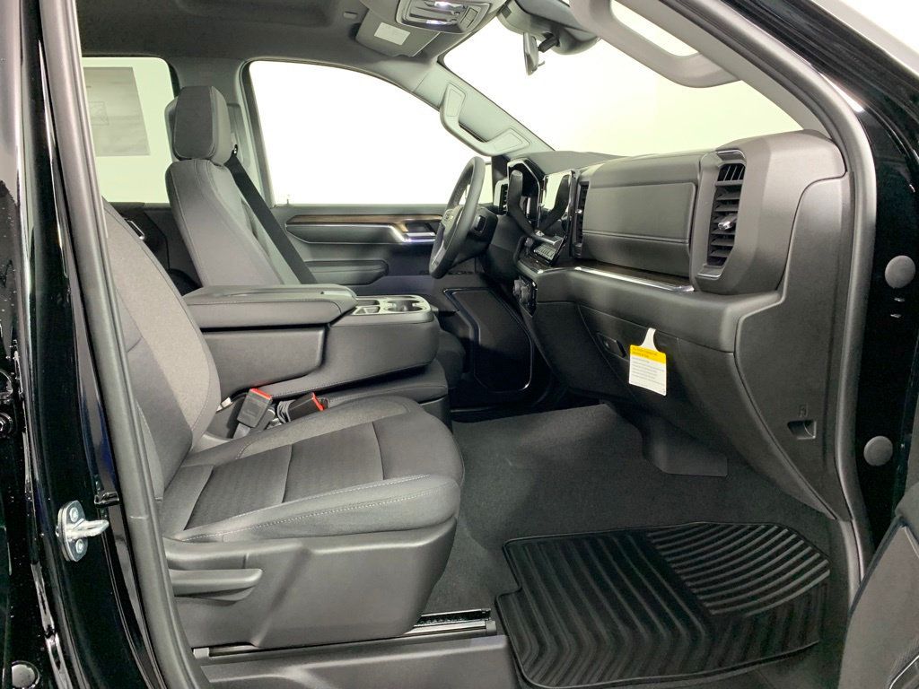 Chevy Silverado Crew Cab Interior