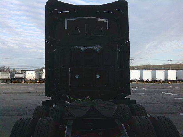 2024 New Western Star 57XSLP sleeper 2024 WESTERN STAR 57XSLP sleeper at Freightliner of Toledo ...