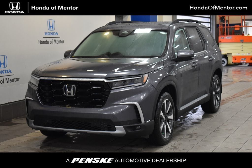 2025 New Honda Pilot Touring AWD at Penske Cleveland Serving all of ...