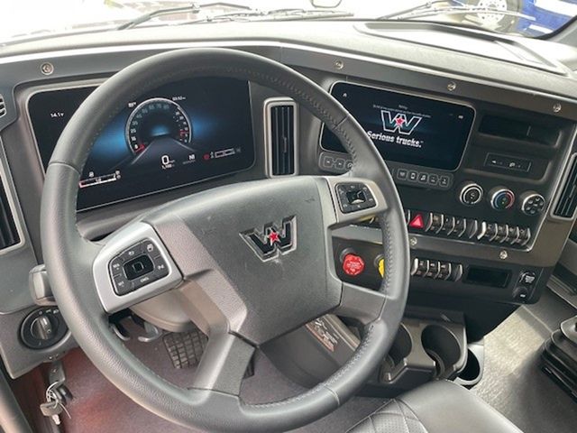 New 2025 WESTERN STAR 57X 57X For Sale La Crosse, WI VZ6595