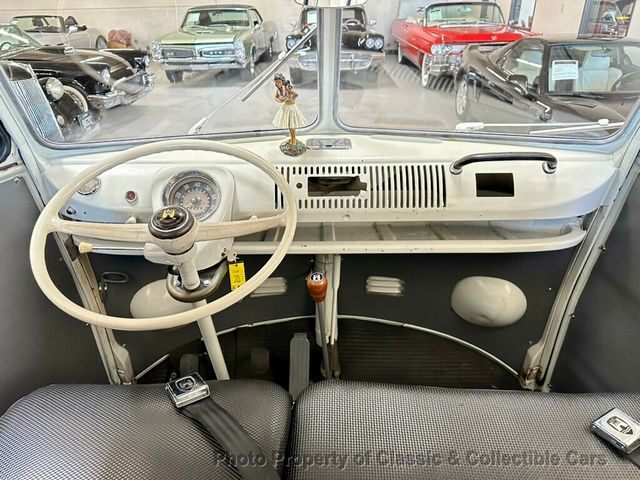 1964 Used Volkswagen Transporter 13 Window at Classic & Collectible ...