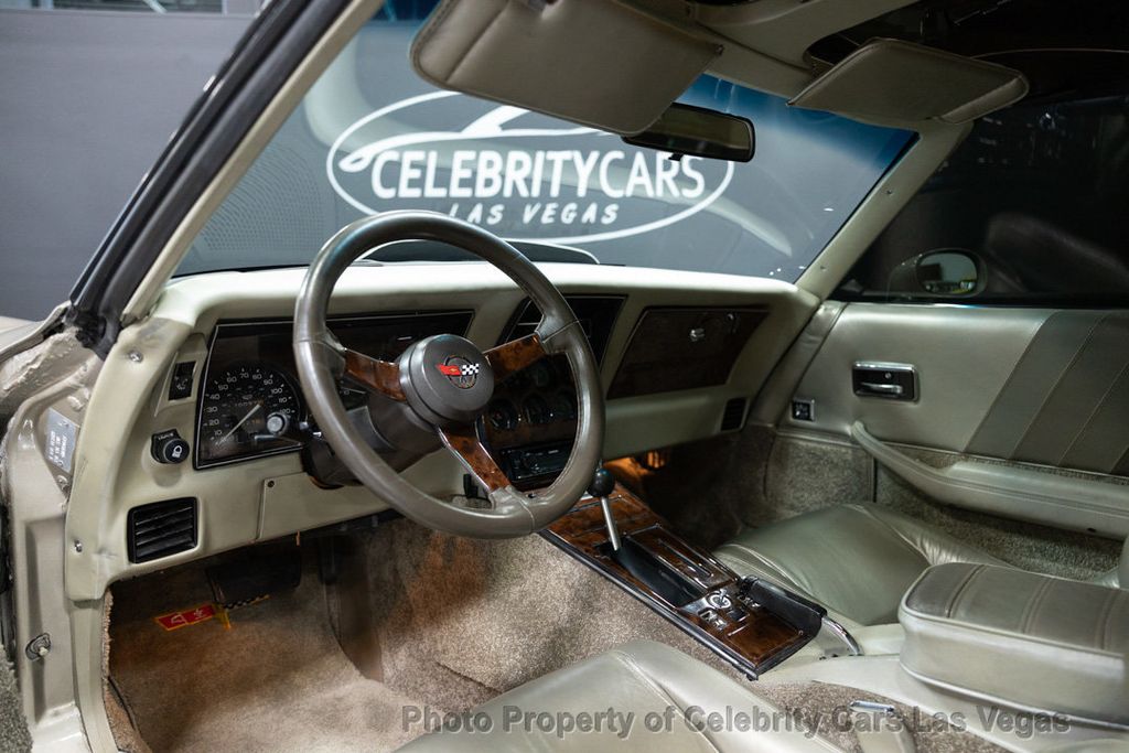 Corvette 1982 Interior