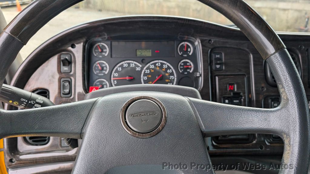 2006 Used Freightliner M2106 Sport Hauler at WeBe Autos Serving Long ...