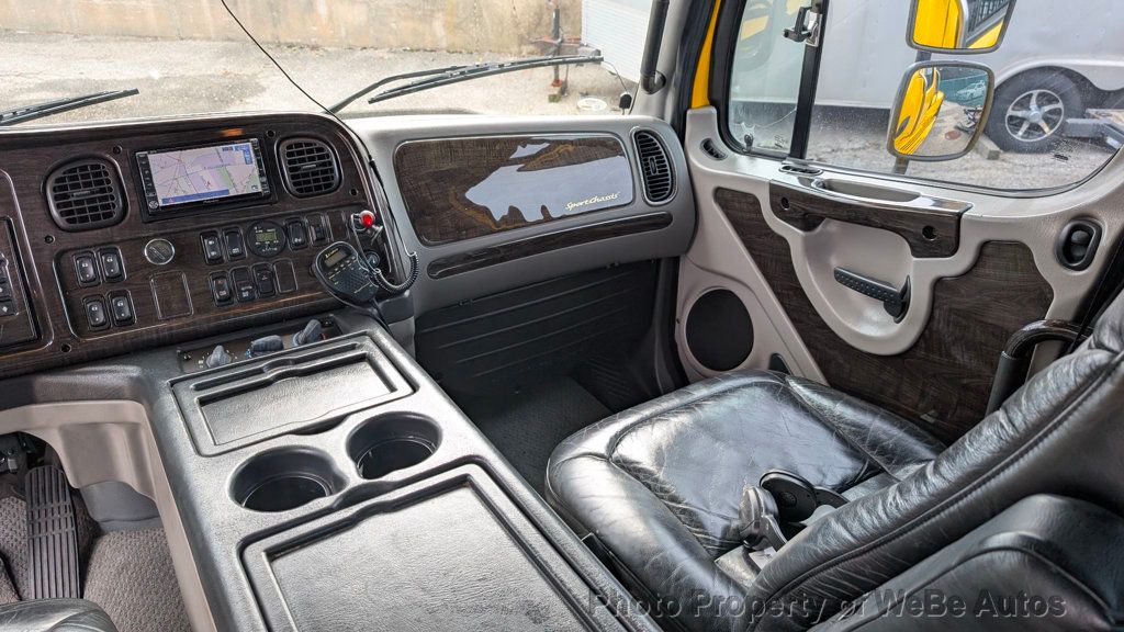 2006 Used Freightliner M2106 Sport Hauler at WeBe Autos Serving Long ...