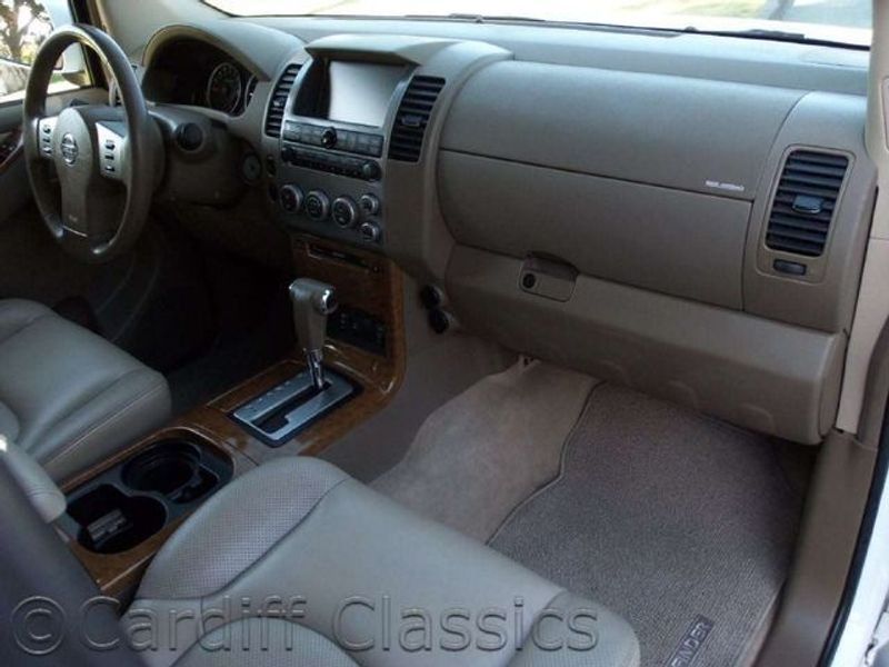 2006 Nissan Pathfinder Interior