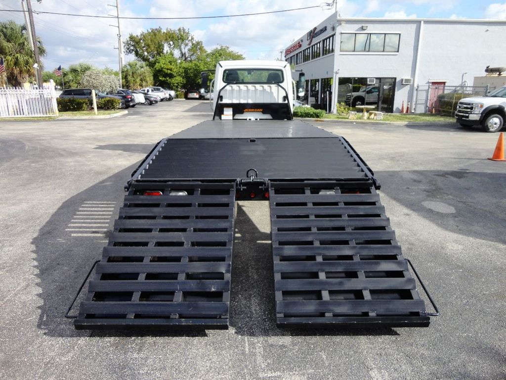 2015 Used Freightliner BUSINESS CLASS M2 106 21FT BEAVER TAIL, DOVE ...