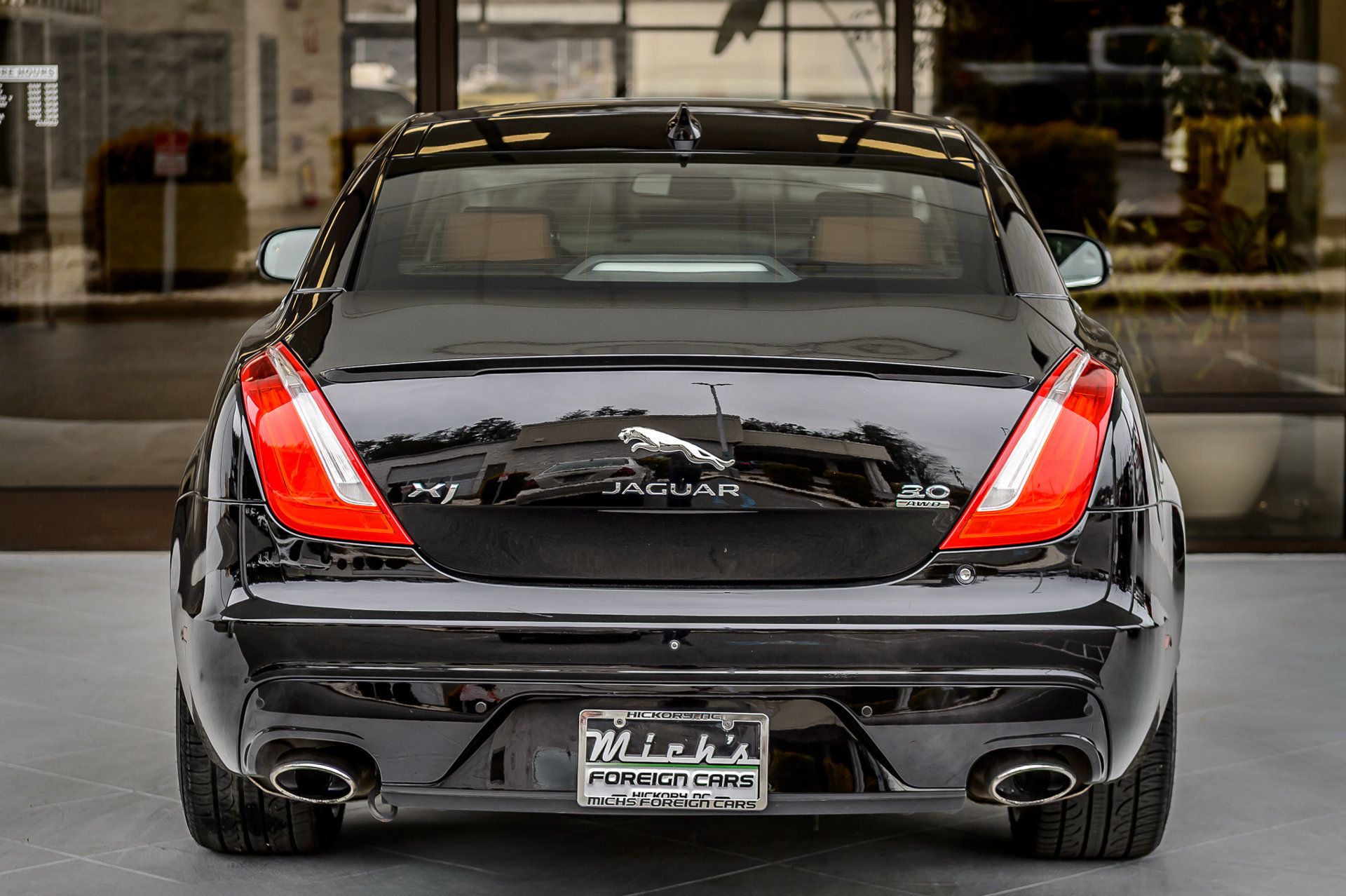 2017 Used Jaguar XJ XJ-R SPORT AWD - NAV - PANO ROOF - BACKUP CAM ...