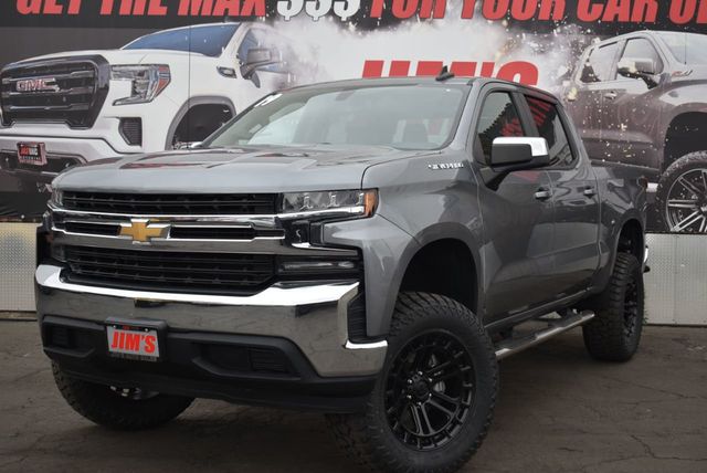 Lifted 2022 Chevy Silverado 250