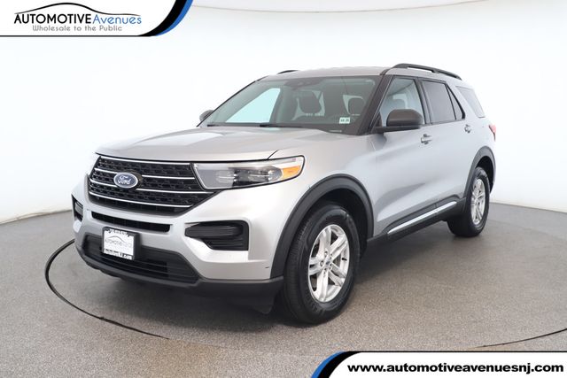 2020 Used Ford Explorer XLT 4WD with Comfort Package & E-Z Entry 2nd ...