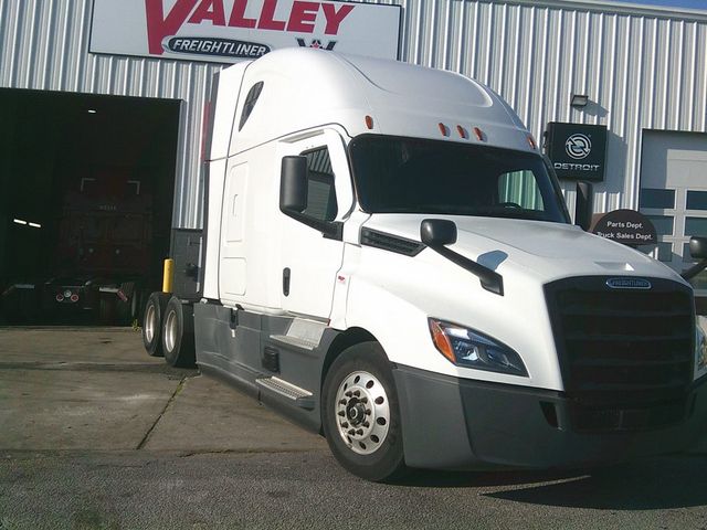 2020 Used Freightliner CASCADIA 2020 FREIGHTLINER 72' Sleeper at ...