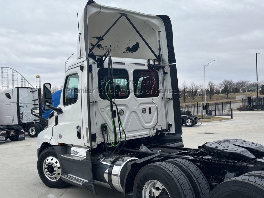 2020 Used FREIGHTLINER Cascadia PT126DC at Premier Truck Group Serving ...