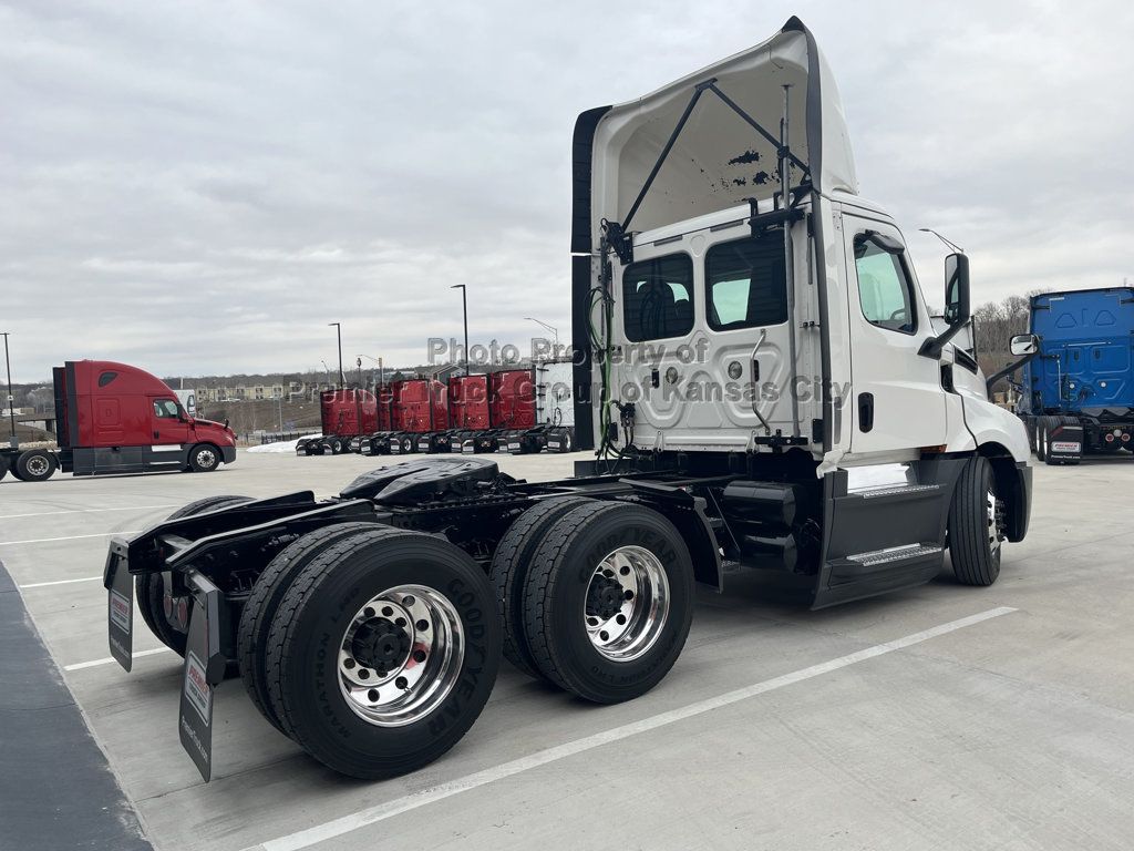 2020 Used FREIGHTLINER Cascadia PT126DC at Premier Truck Group Serving ...