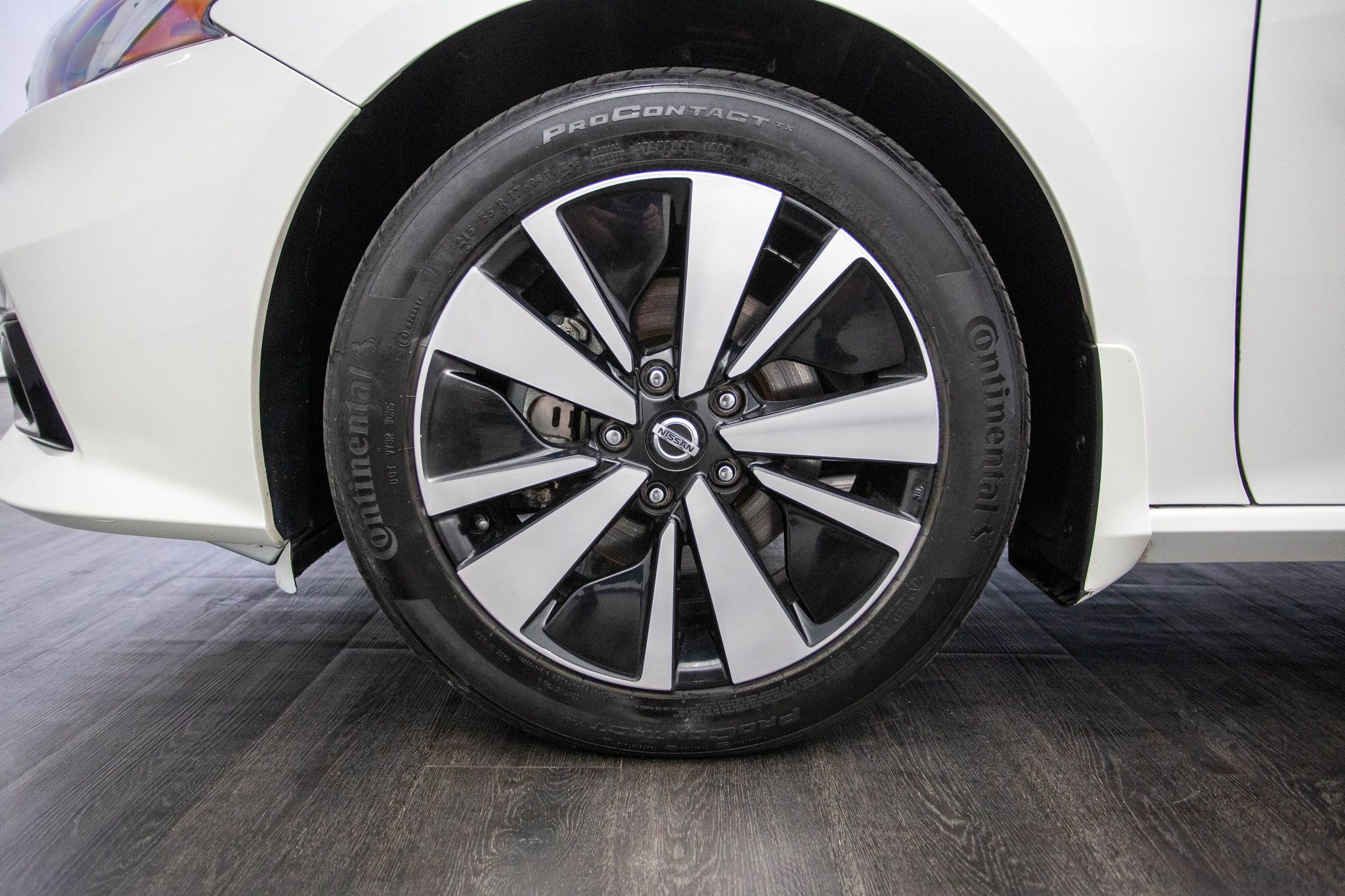 2022 Used Nissan Altima 2.5 SL AWD Sedan at Cosmo Motors Serving ...