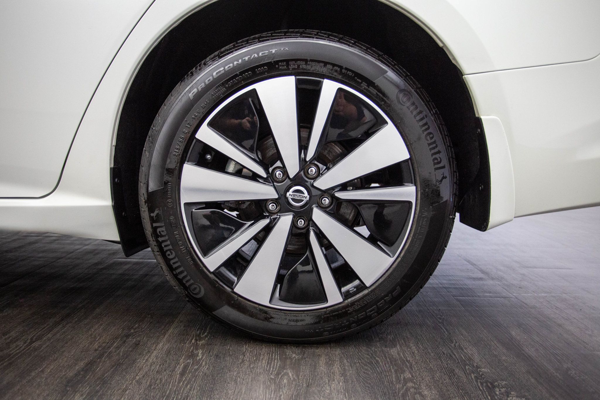 2022 Used Nissan Altima 2.5 SL AWD Sedan at Cosmo Motors Serving ...